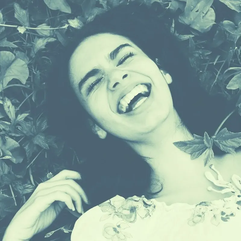 Ataques de risa inevitables – MUJER Y AUTISTA – SARA CODINA